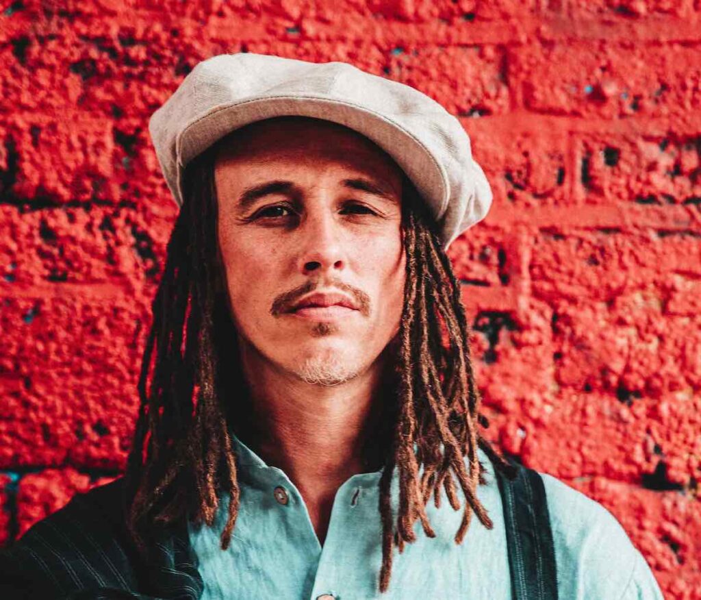 《歌詞和訳》She’s On My Mind, JP Cooper（ジェイピークーパー） - 歌 bank -英語の曲の歌詞と翻訳、また歌詞の背景解説